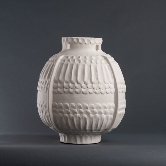 Kate Vase - off white ceramic | FlowDecor